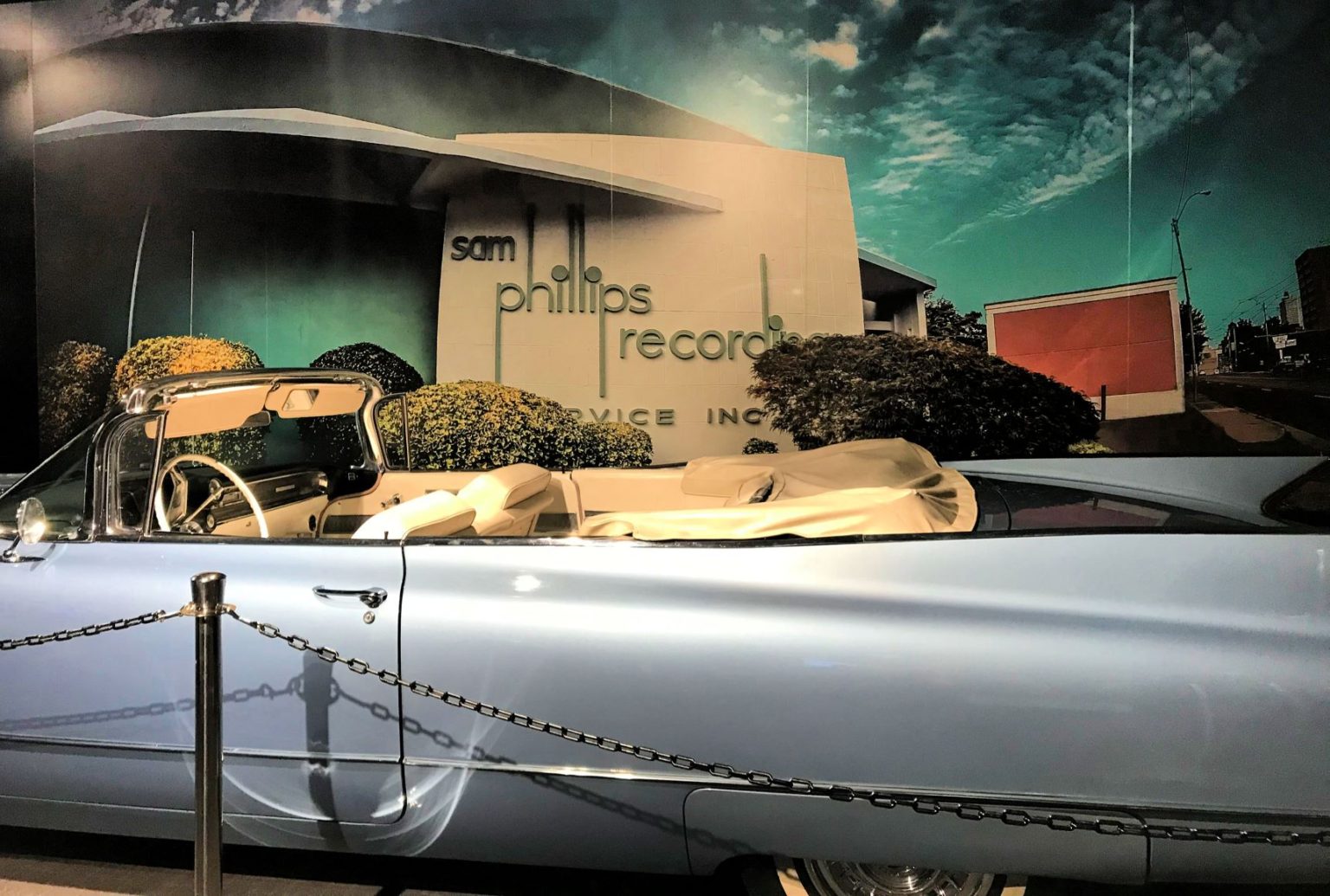 Review of Elvis's Graceland in Memphis, Tennessee